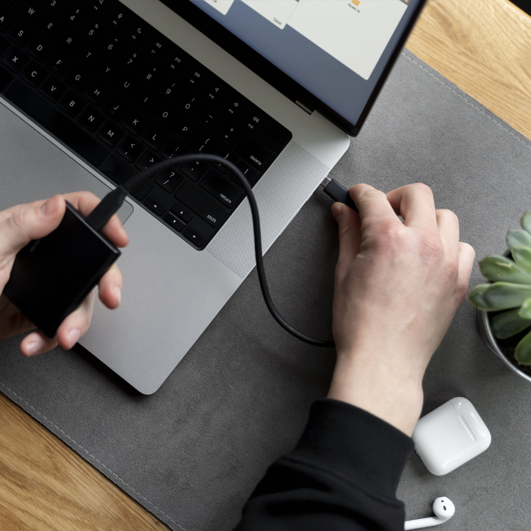 Baiting in cybersecurity: what it is and how to avoid this attack ...